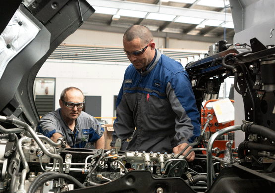 Isuzu truck technicians to represent New Zealand at global competition ...